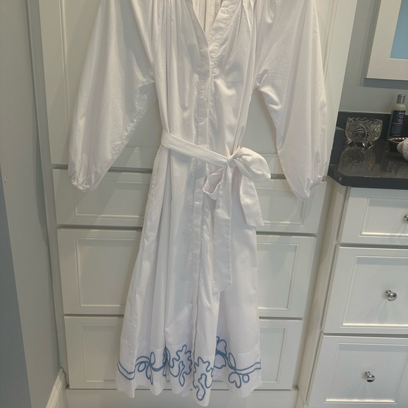 LAKE | Dresses | Lake Elegant White Dress With Blue Accents | Poshmark